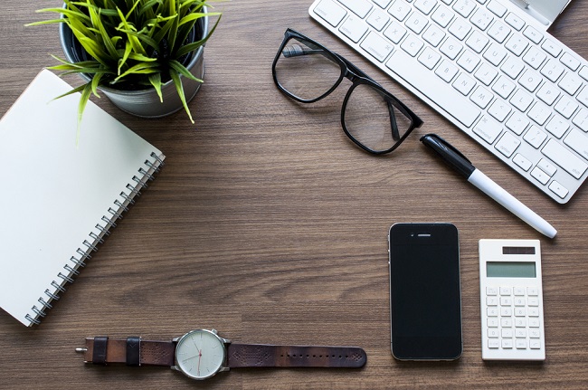 7 ways to prep your desk for maximum productivity - foundit